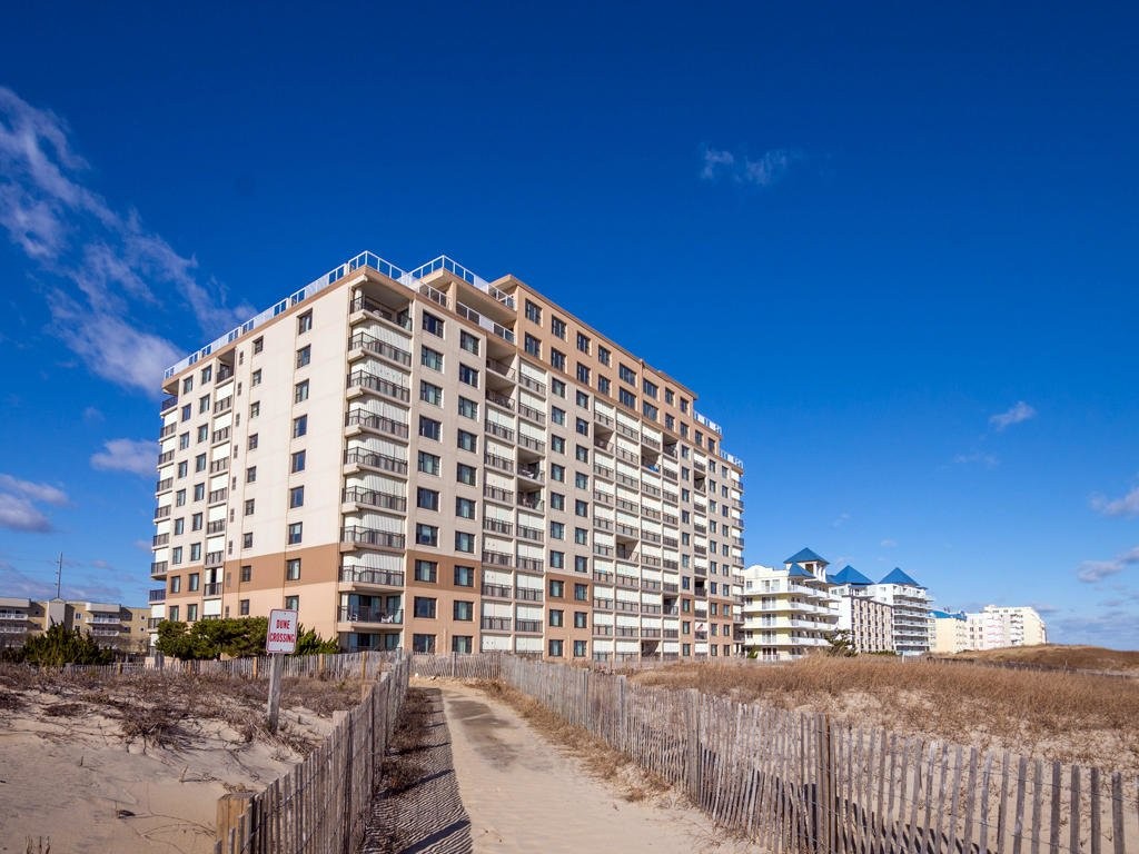 Book Sandpiper Dunes 406, 5801 Coastal Highway Ocean City, MD 21842 ...